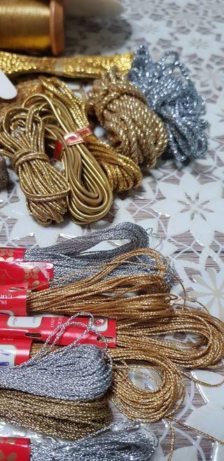 Filati metallici per ricamo