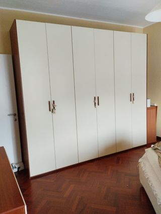 Armadio 6 ante+comò 6 cassetti