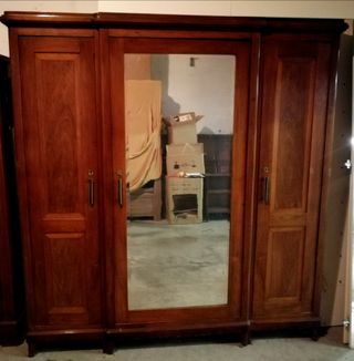 Armadio camera 3 ante fatto a mano nel 1930