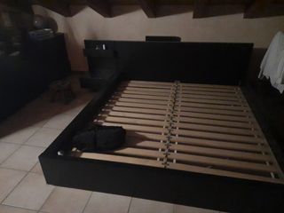 Letto matrimoniale con 2 cassetti attaccati