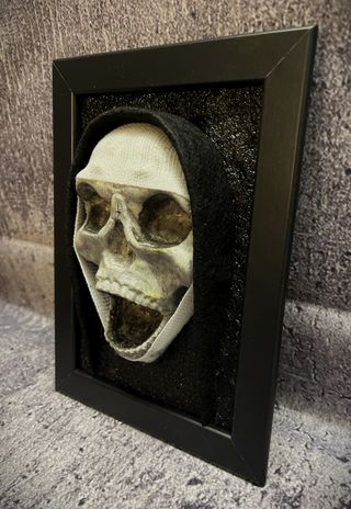 Quadro in Rilievo Teschio/Suora