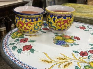 Vasi in ceramica decorati