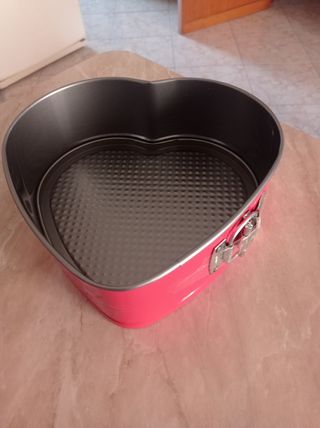 Teglia a cuore con cerniera