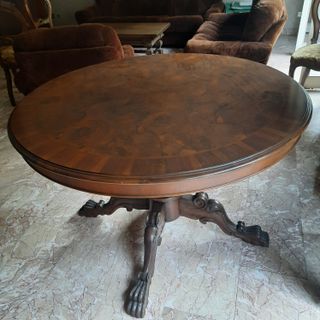 Tavolo rotondo in noce