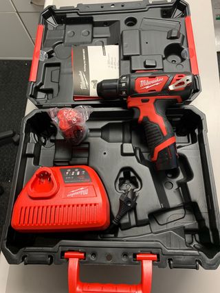 trapano a batteria milwaukee m12 completo