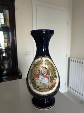 Vaso stile Vittoriano