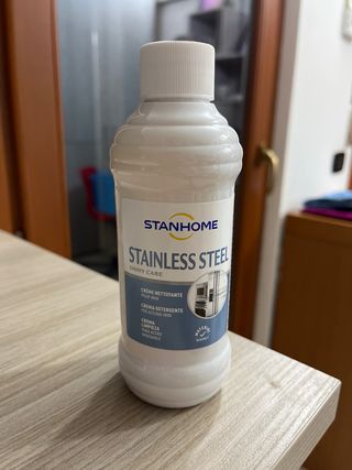 Crema detergente per acciaio