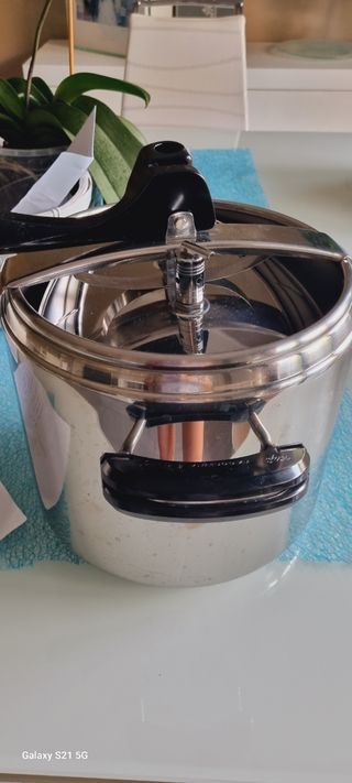 Pentola a pressione Lagostina 7 litri