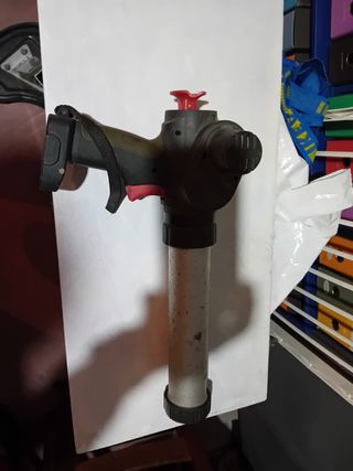 Pistola di silicone