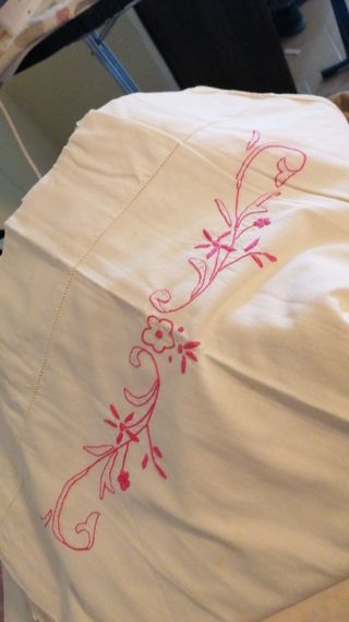 Completo letto ricamato a mano