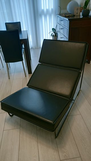 Chaise lounge Zanotta, fior di pelle, colore nero