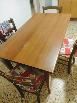 tavolo con sedie