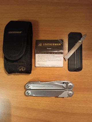 Leatherman Surge multitool