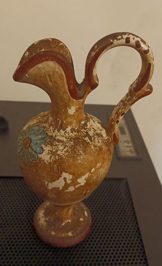 Vaso brocchetta decorato a mano "La Derutese"