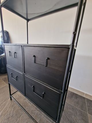 Scaffale metallico