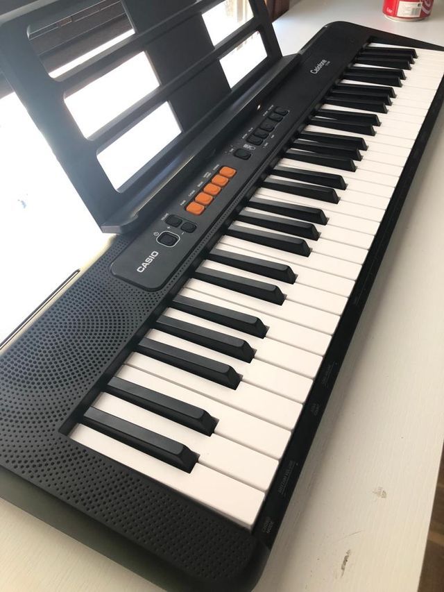TECLADO PIANO CASIO CTS-100 de segunda mano por 60 EUR en Cuarte de ...