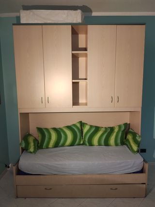 Armadio a ponte per cameretta con 2 letti singoli