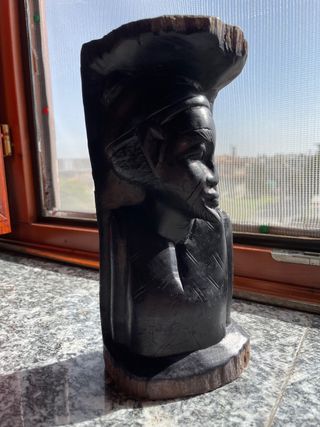 Scultura africana d’ebano