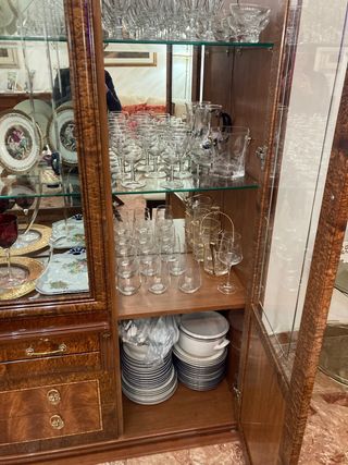 vetrina stile classico in legno