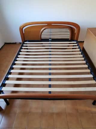 Rete letto con doghe in legno