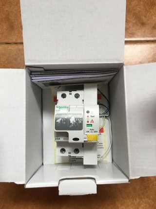 Salvavita Restart riarmo aut. A9CR2225 2x25A 0,03