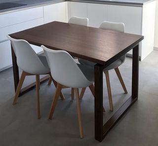 Tavolo in legno