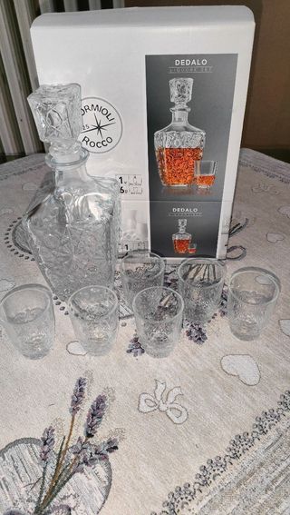 Servizio Caraffe e bicchieri