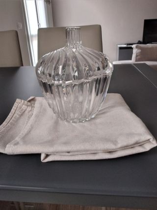 Vaso decorativo in vetro a forma di conchiglia