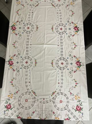 tovaglia x12  ricamata amao