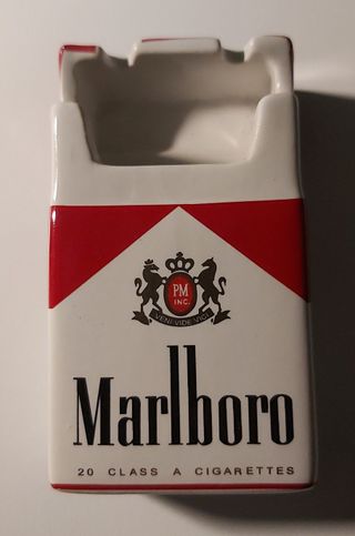 Portacenere in ceramica Marlboro nuovo