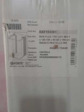 Box doccia nuovo ancora nella scatola