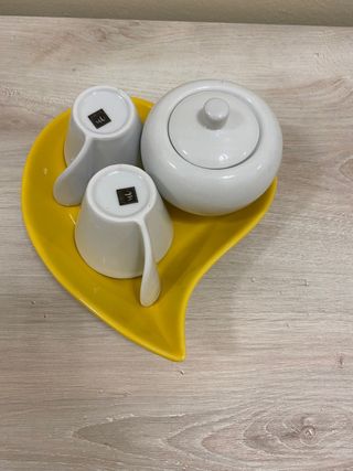 servizio tazzine e zuccheriera