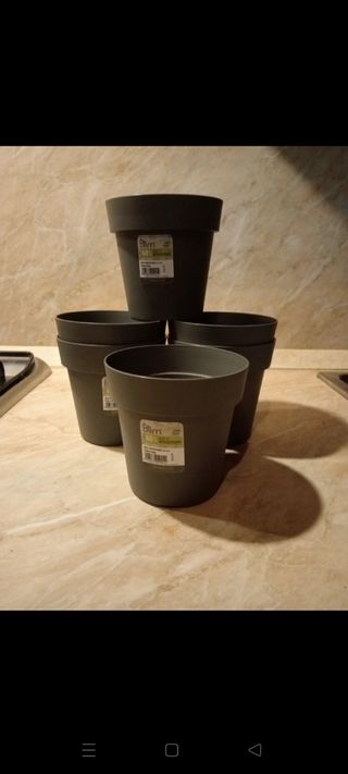 6 vasi in plastica