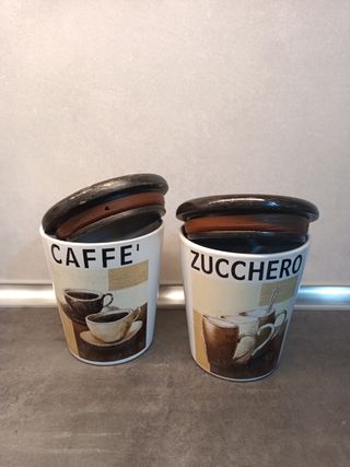 Barattoli caffè e zucchero