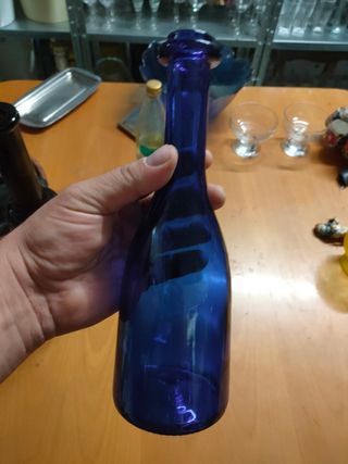 Bottiglia in vetro blu