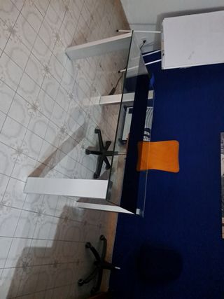 Tavolo metallo/vetro