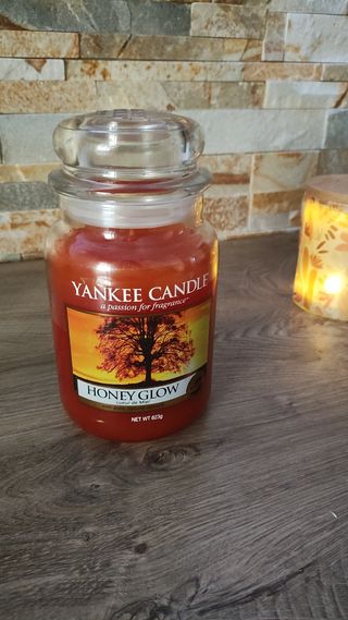Yankee candle Honey Glow