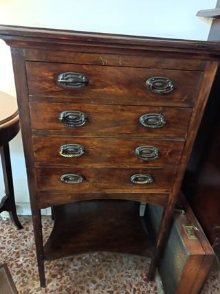 Cassettiera stretta mogano