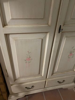 Armadio shabby chic