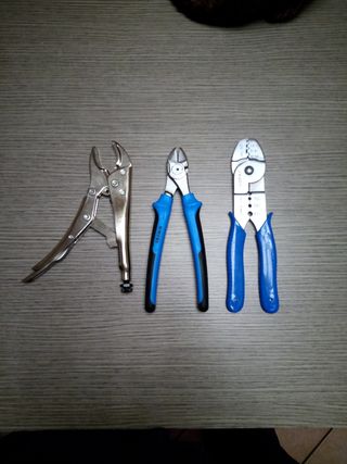 Set 3 attrezzi pinza tronchesina spelafili