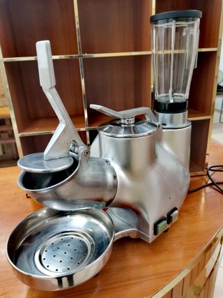 Gruppo Multiplo-Frullatore+Spremiagrumi+Tritaghiac