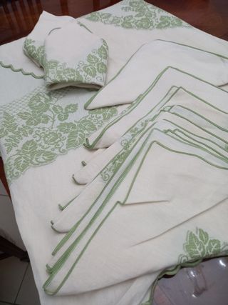 Lenzuolo e Federe Misto Lino e Ricami Vintage