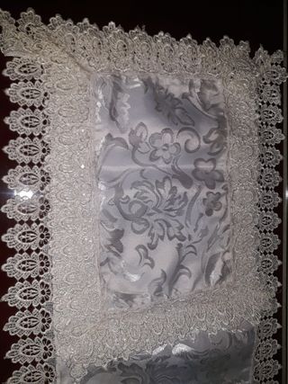 Tris di centrini nuovi scatolati