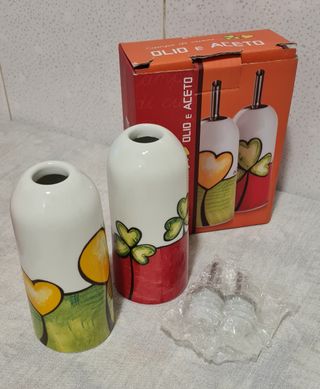 Secolo e aceto porcellana decorata nuovo