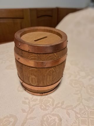 SALVADANAIO IN LEGNO