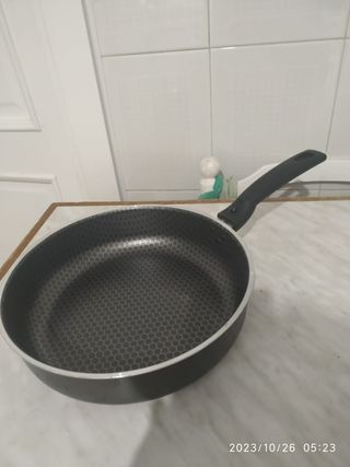 Teglia antiaderente, manici sganciabile