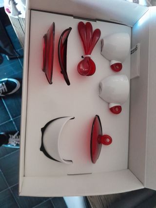 Set 2 tazzine con zuccheriera