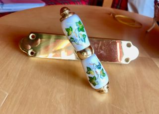 Maniglie per finestre decorate