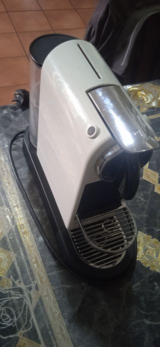 macchina caffè nespress