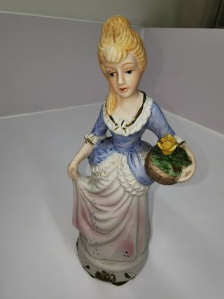 Statue in ceramic